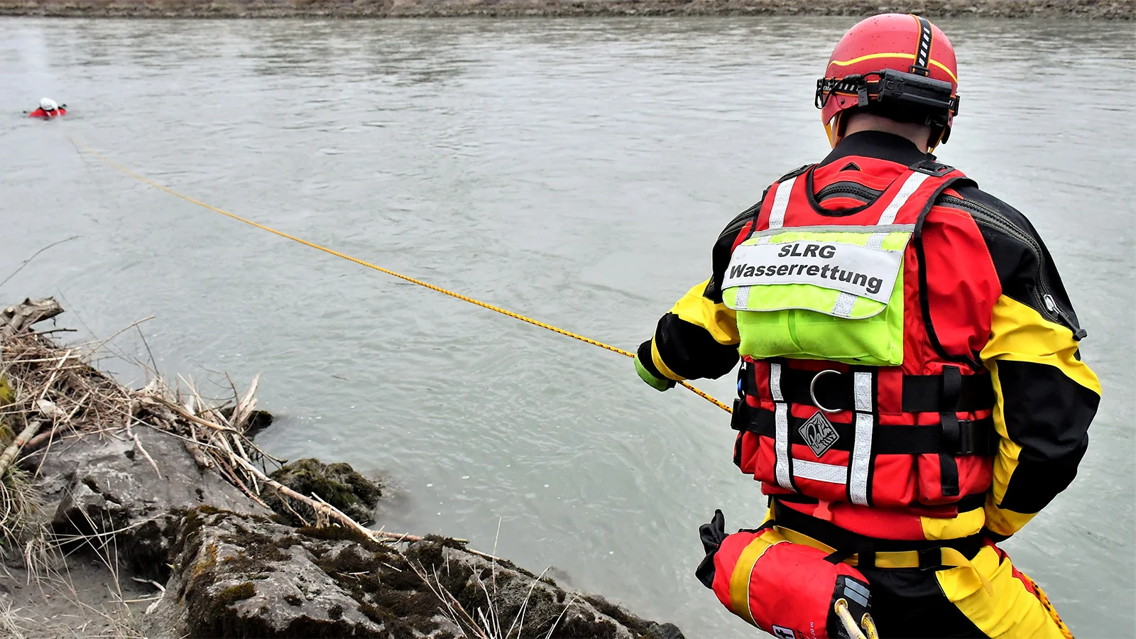 Mach einen Lebensrettungskurs bei der SLRG