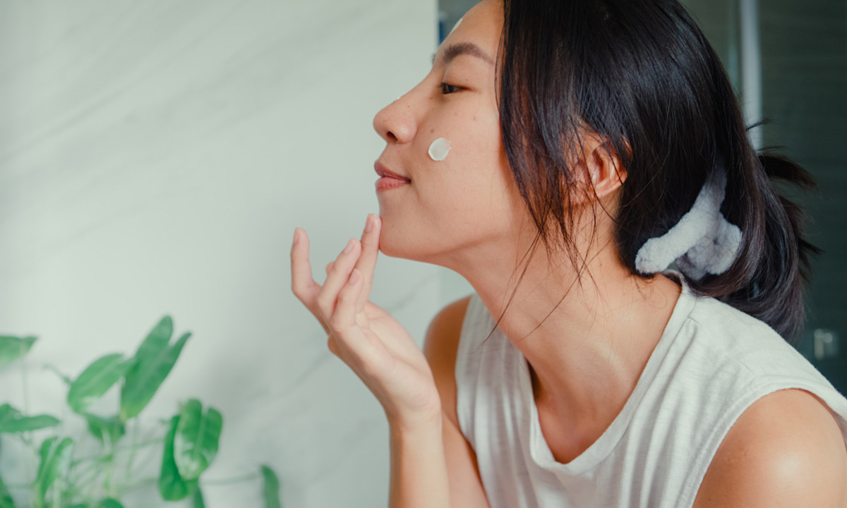Constantly Popping Zits? Here’s How to Heal Them | theSkimm