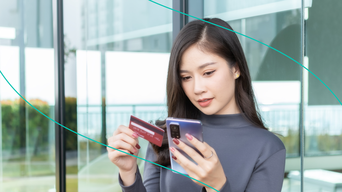 4 Signs You’re Being Scammed Out of Money (and What to Do) | theSkimm