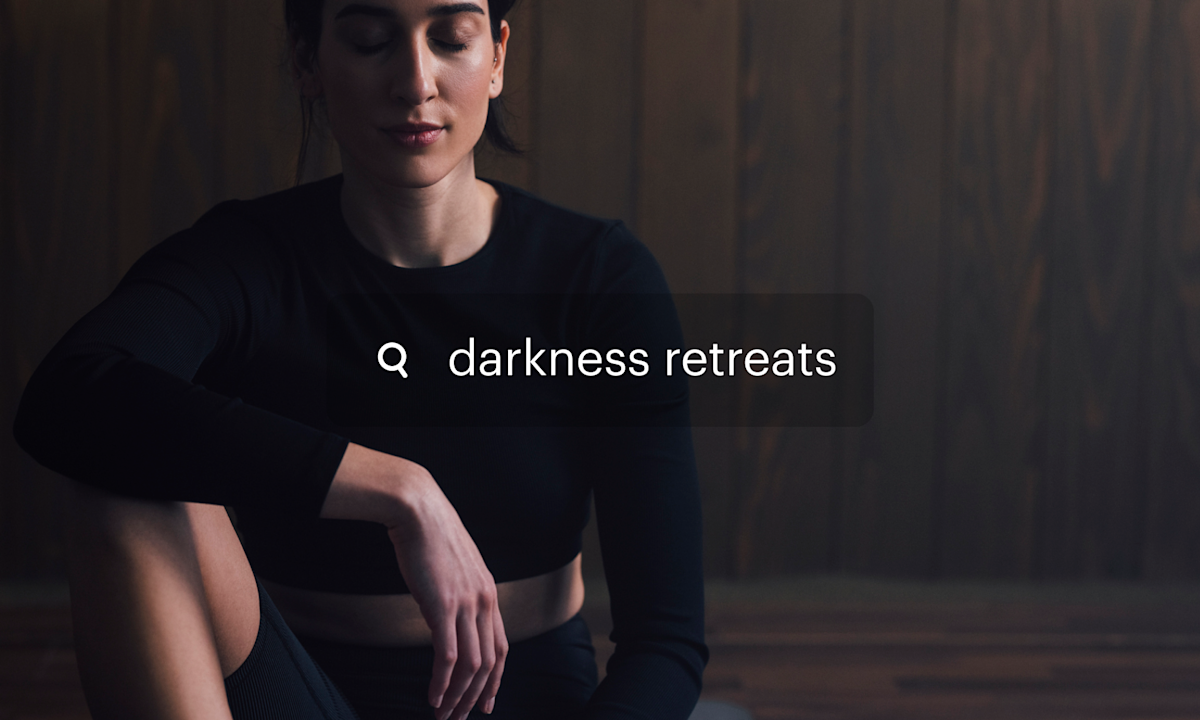 What Is a Darkness Retreat and Is It Worth Trying? | theSkimm