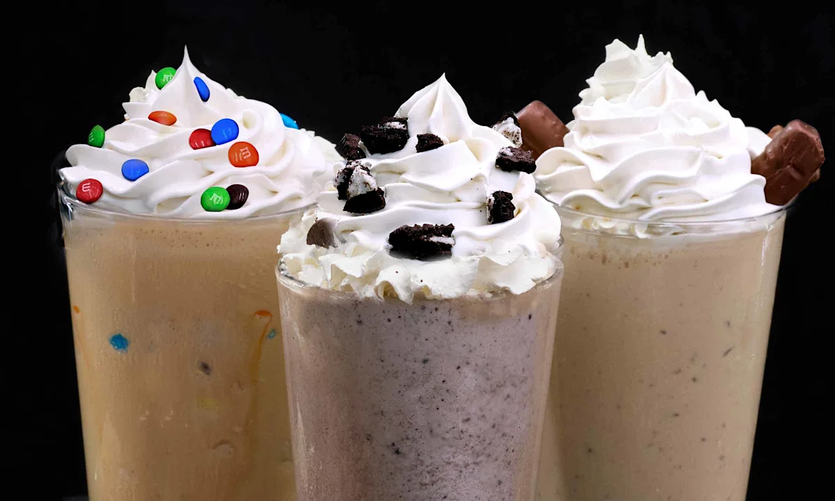 Menu & Catering: Food & Drinks | Bowlero