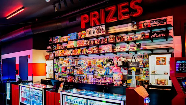 Bowling Center & Lounge in NYC | Lucky Strike Chelsea Piers