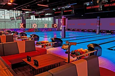 Bowling Alley Entertainment Center in Florida | Lucky Strike Miami
