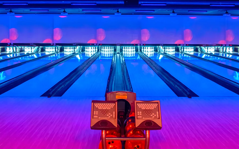 Bowling Alley, Sports Bar, Event Venue, & More | Bowlero Fontana