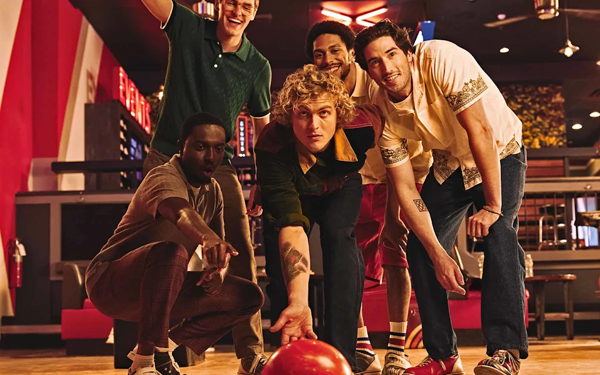 What to Know Before Joining a Bowling League | AMF