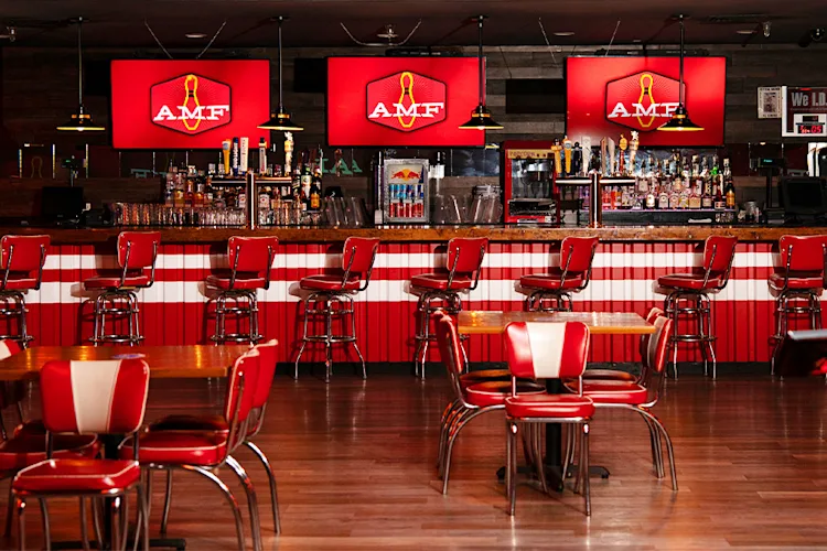 Bowling, Arcade, and Sports Bar Fun | AMF Pin Palace Lanes