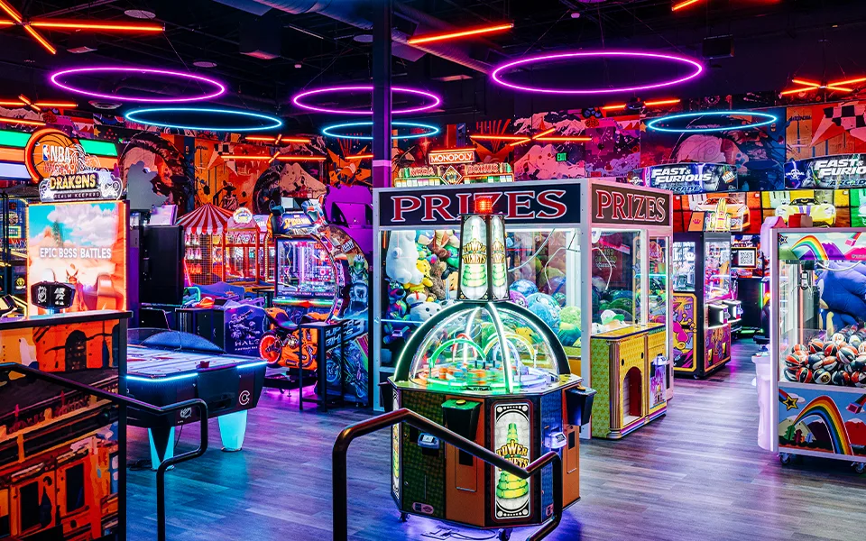 Bowling Specials in Houston | Lucky Strike Houston