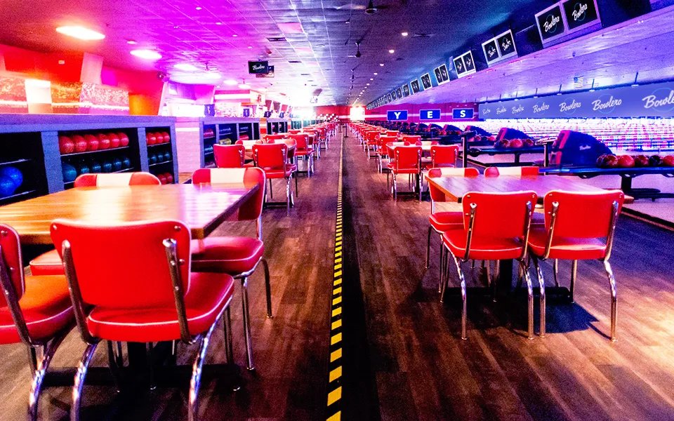 Bowling Alley, Sports Bar, Event Venue, & More | Bowlero Sawmill