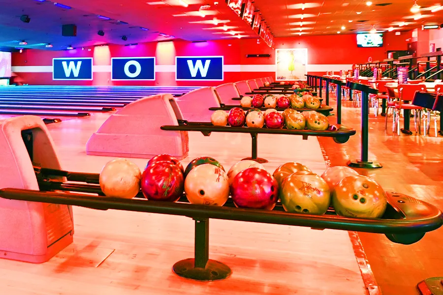 Bowling Lanes in South Jersey | AMF Strathmore Lanes