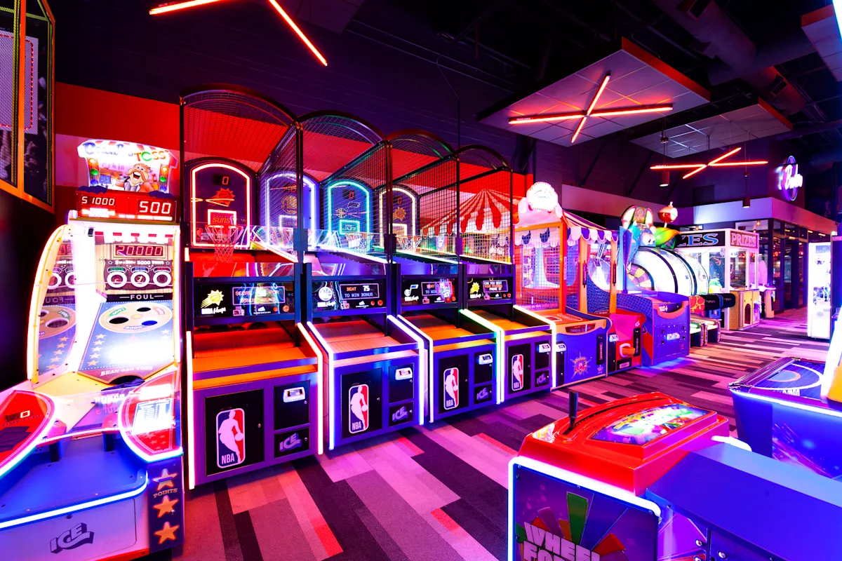 Entertainment - Arcade Games, Lounge, Billiards & More | Lucky Strike