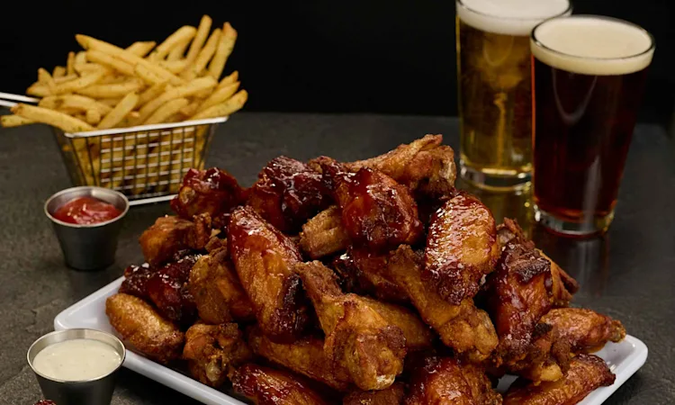 Menu & Catering: Food & Drinks | AMF