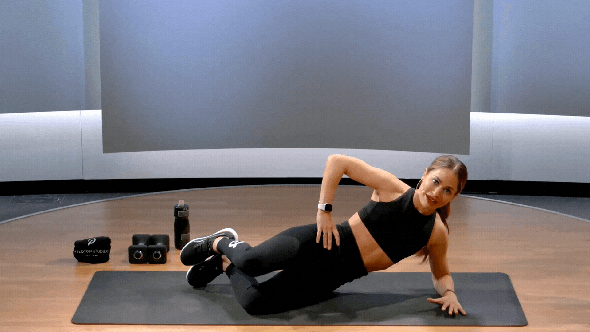 5 Best Gluteus Minimus Exercises The Output by Peloton