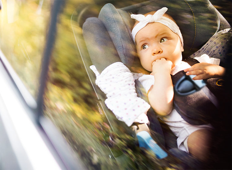 Mom Breaks Car Window to Save Trapped Baby After 911 Fails to Help