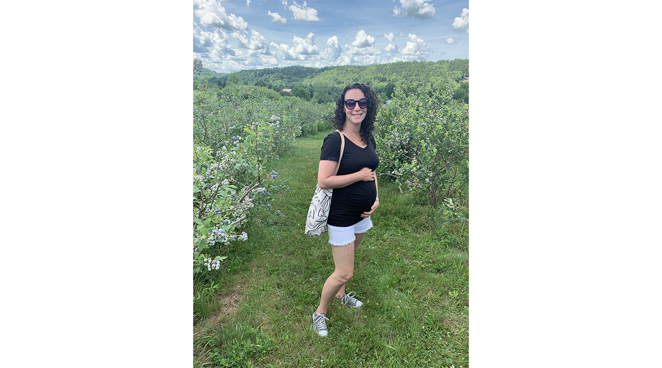 13 Best Maternity Clothes Brands of 2025