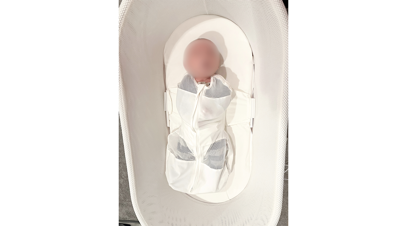 SNOO Reviews—Two Moms Put The SNOO to the Test