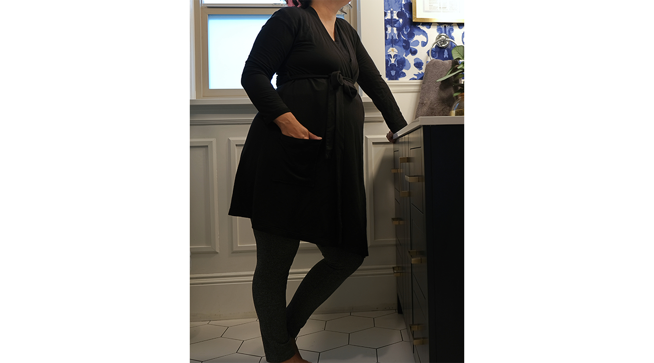 7 Best Maternity Robes, Tested by an Expectant Mom