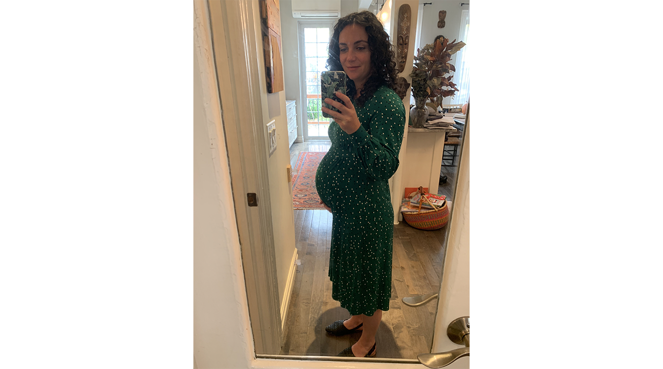 13 Best Maternity Clothes Brands of 2025