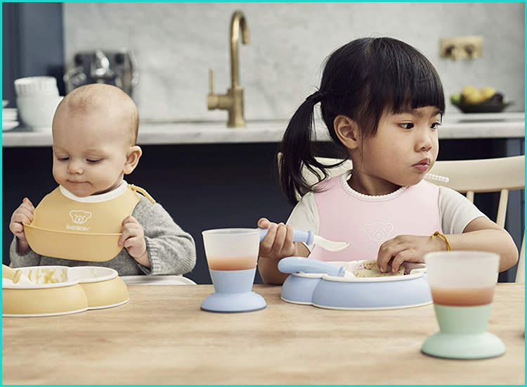 19 Best Baby Bibs for Feeding and Drooling