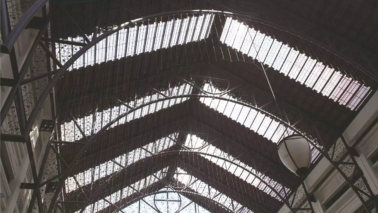 BMI Indonesia | Sistem SunRoof