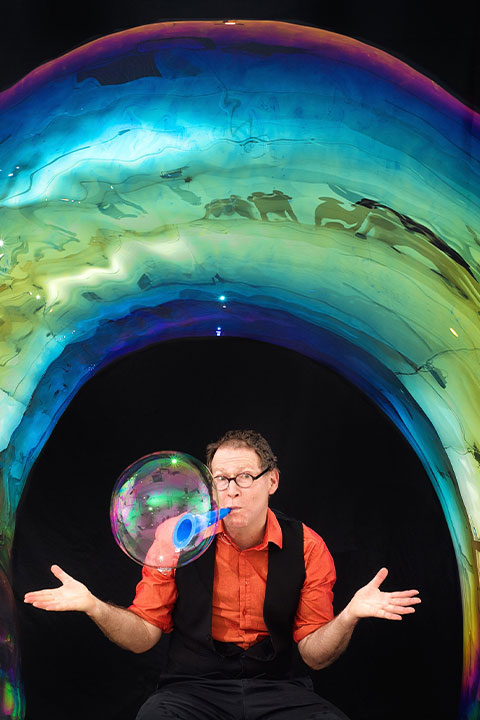 The Amazing Bubble Man tickets | London | TodayTix