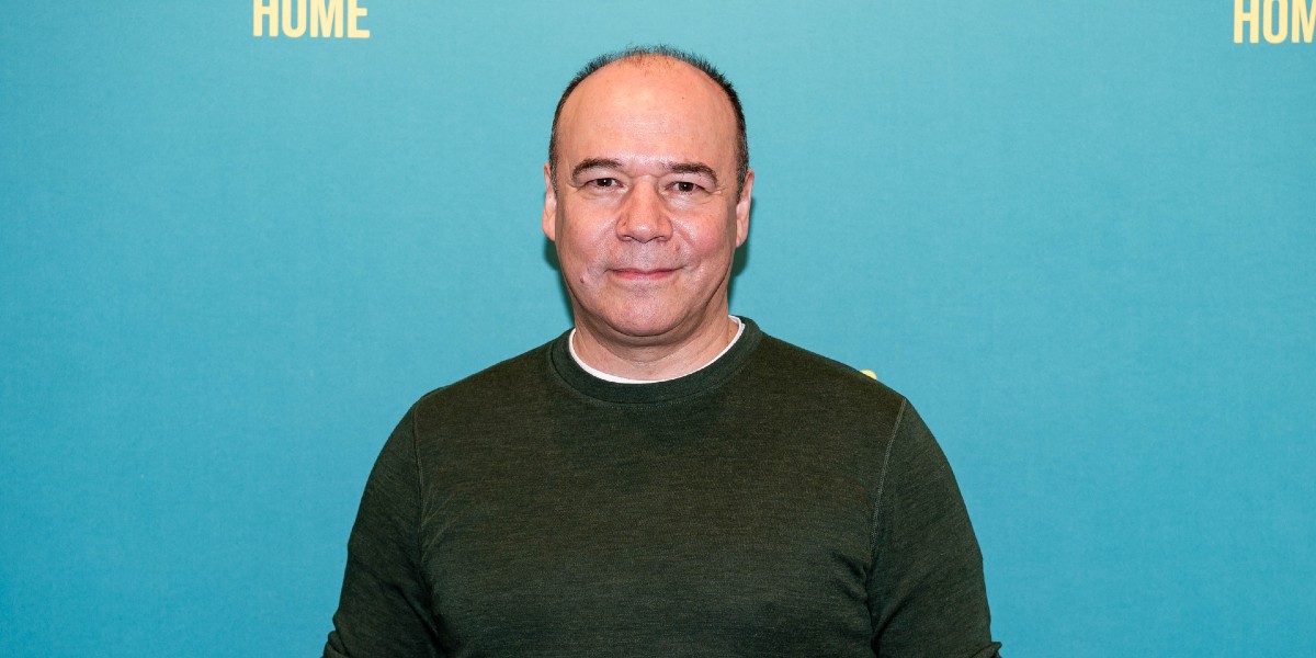 Danny Burstein on playing a photographer in 'Pictures From Home' on ...
