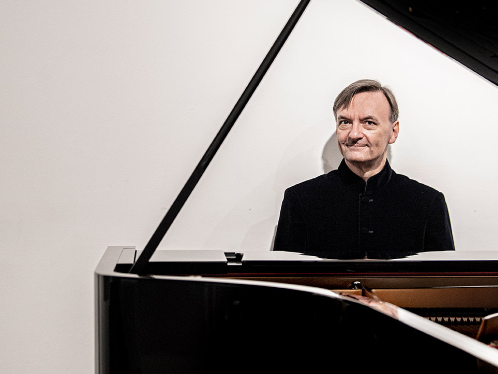Stephen Hough performs Rachmaninov 1 Tickets | Sydney | TodayTix