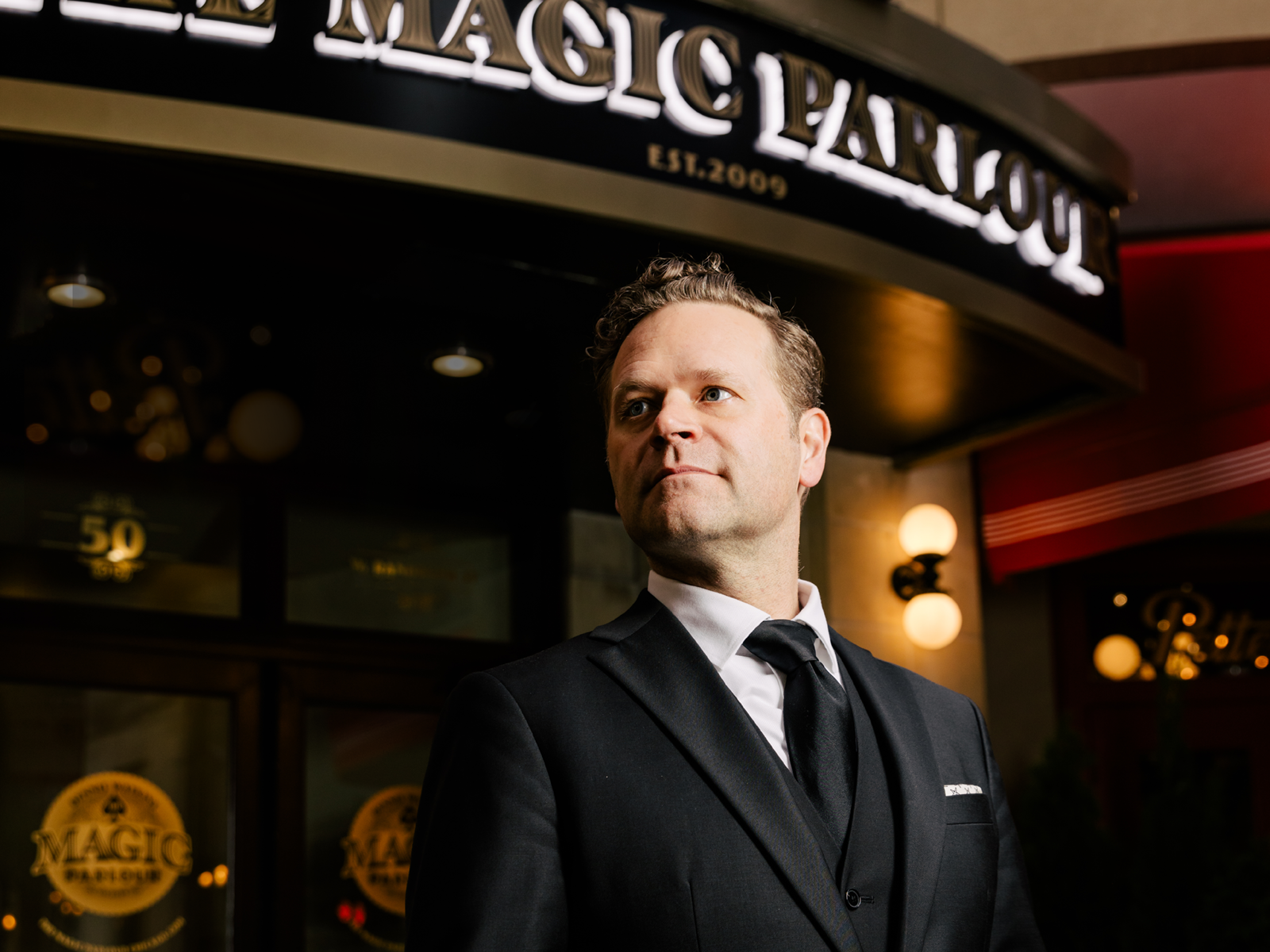 Dennis Watkins' The Magic Parlour tickets | Chicago | TodayTix