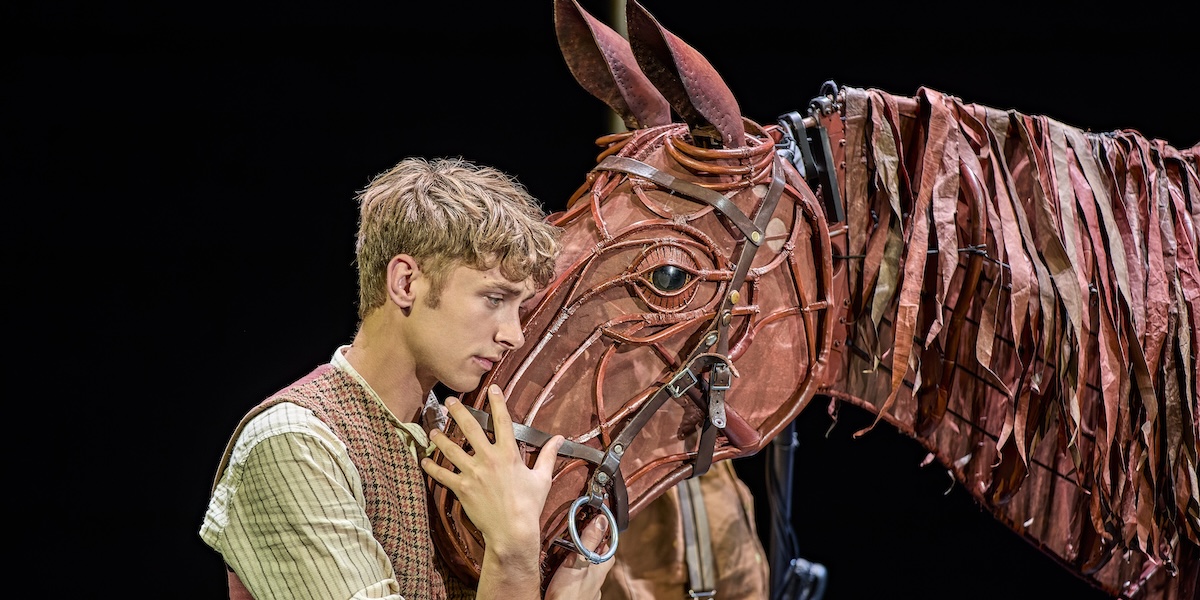 'War Horse' review — a magnificent homecoming for this theatrical ...