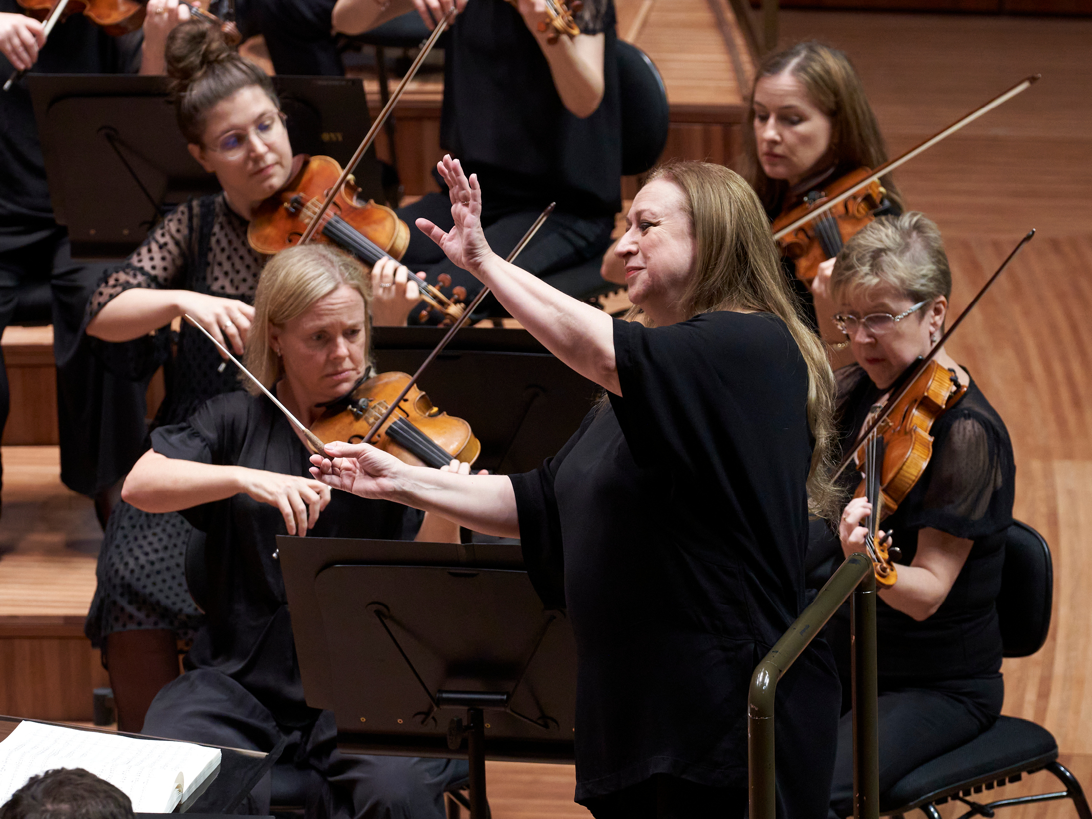 Simone Young conducts Elgar & Vaughan Williams Tickets | Sydney | TodayTix