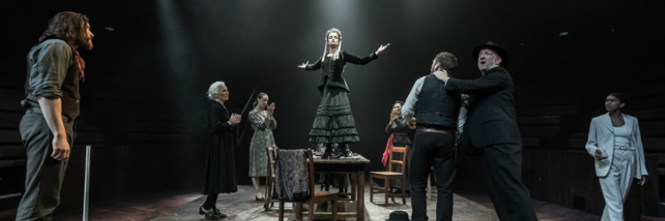 Review - Blood Wedding at the Young Vic | London Theatre