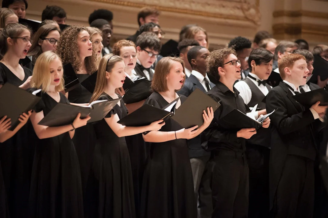 New England Symphonic Ensemble: The Music of Orff, Rutter, and ...