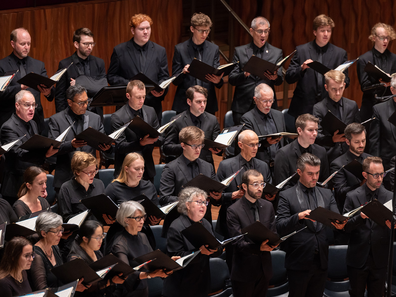 Donald Runnicles conducts the Duruflé Reuiem Tickets | Sydney | TodayTix