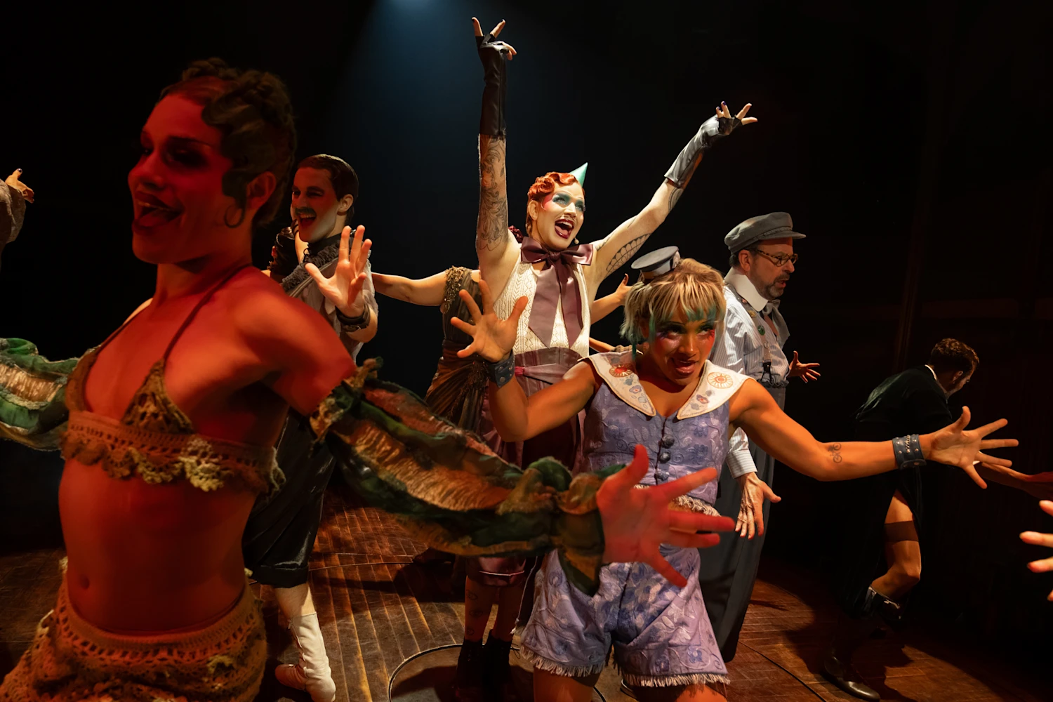 Cabaret Broadway Tickets | Starring Eddie Redmayne