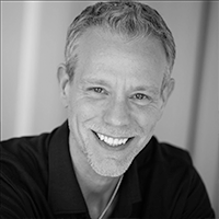 Adam Pascal On Stage | New York Theatre Guide