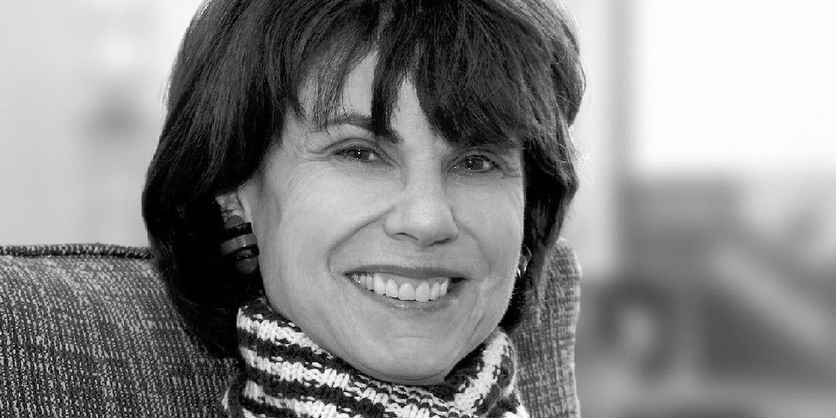 Broadway dims its lights in memory of Margo Lion | New York Theatre Guide