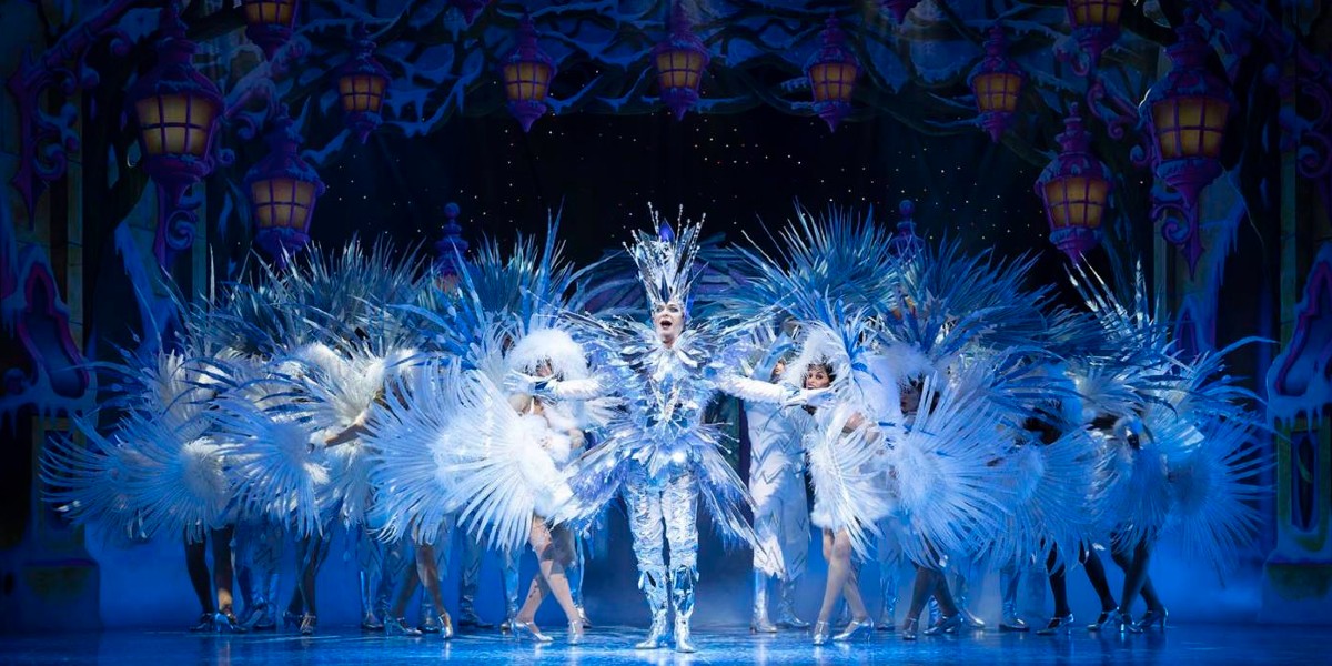Learn the top pantomime traditions you can see on stage | London Theatre