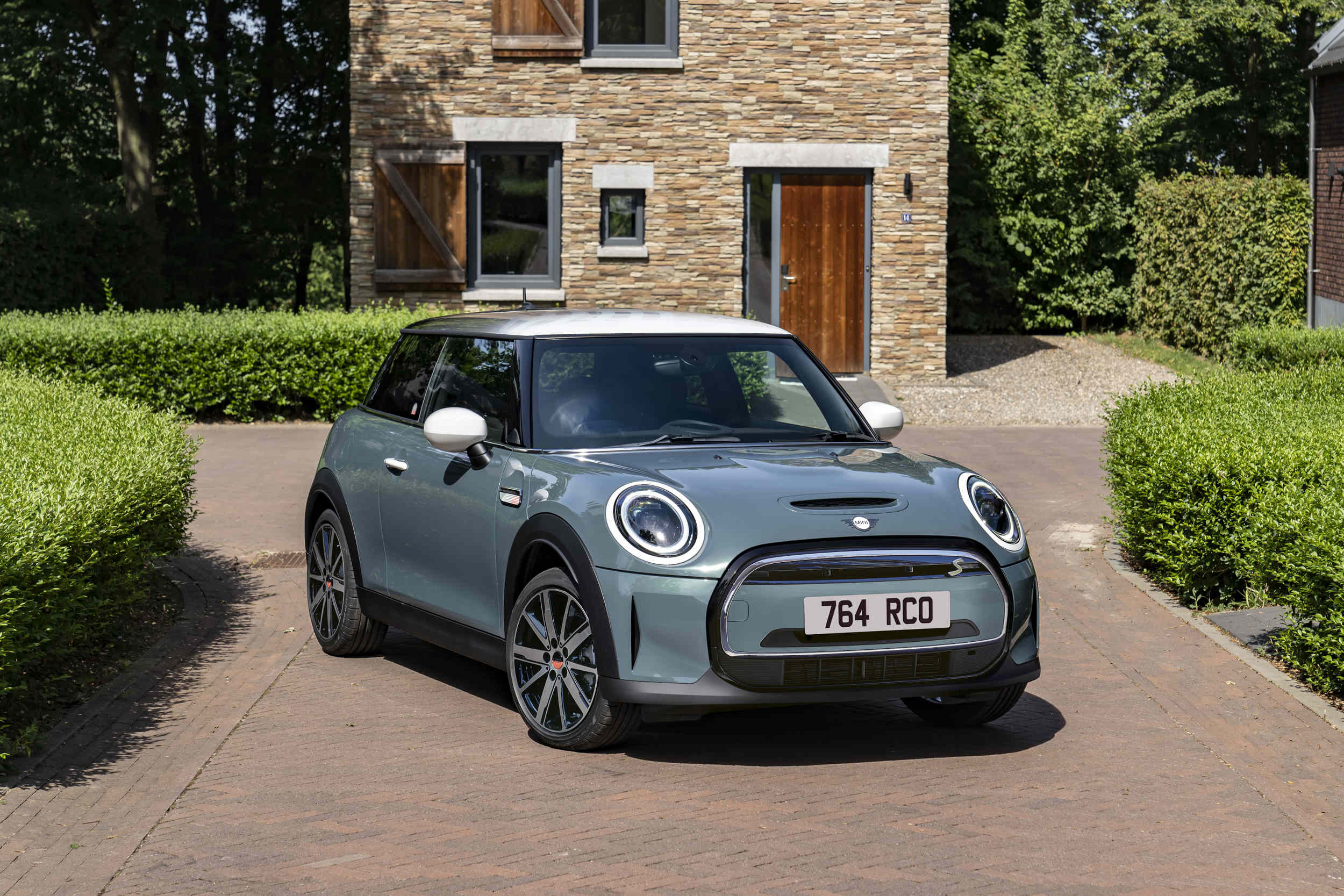 Group 1 Bedford Authorised MINI Retailer