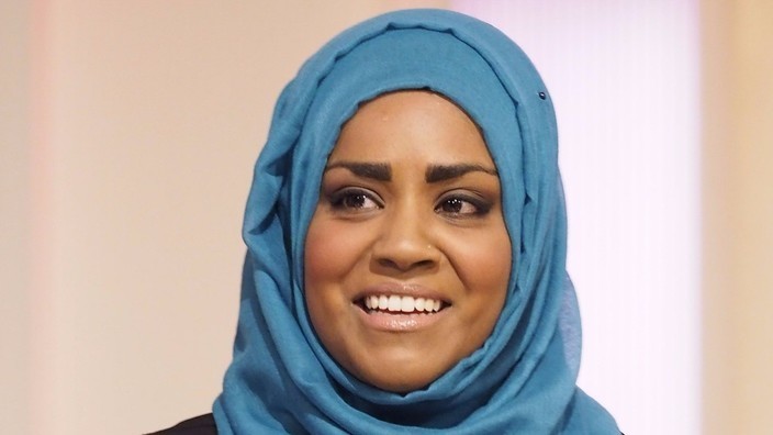 Nadiya is baking the Queen's 90th birthday cake! | Loose Women