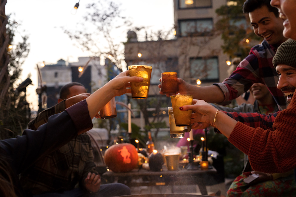 Best Winter Cocktails & Classic Fall Drinks for Cold Weather | The Bar