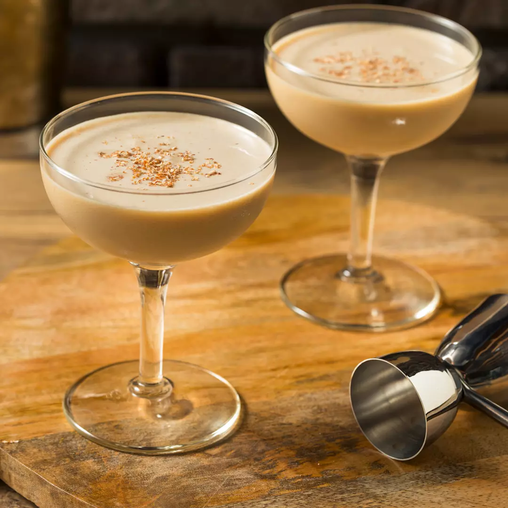 Brandy Alexander Cocktail Recipe with Baileys Liqueur | The Bar