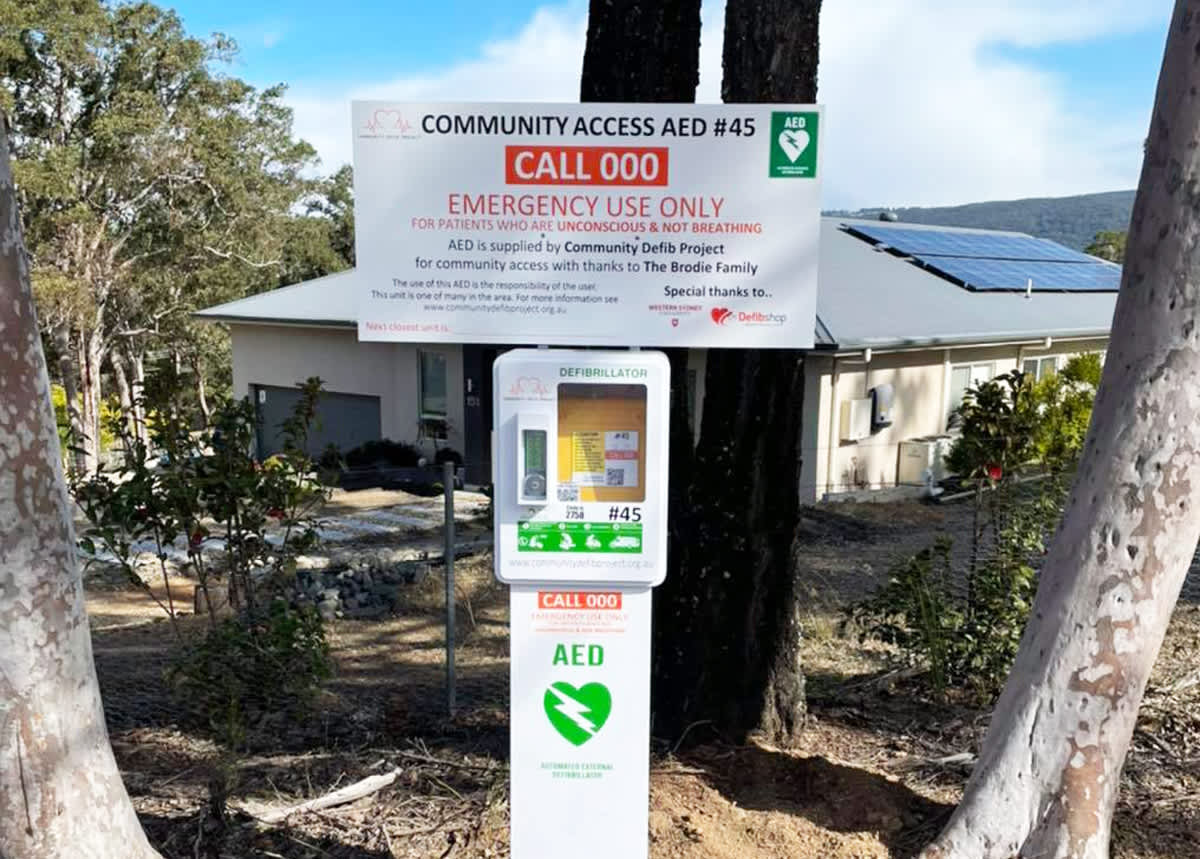 Community Defib Project Takes Off | The Hawkesbury Phoenix - Hawkesbury ...