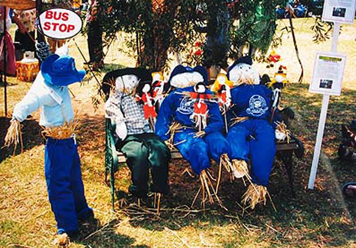 Calling For Entries To The Scarecrow Festival | The Hawkesbury Phoenix ...