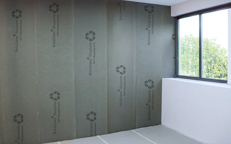 Die klimafreundliche Bauplatte aus 100 % XPS-Rezyklat BotaGreen Bauplatte