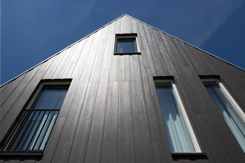 Zeiteffiziente Fassadenmontage: Das System hinter Hardie® VL Plank