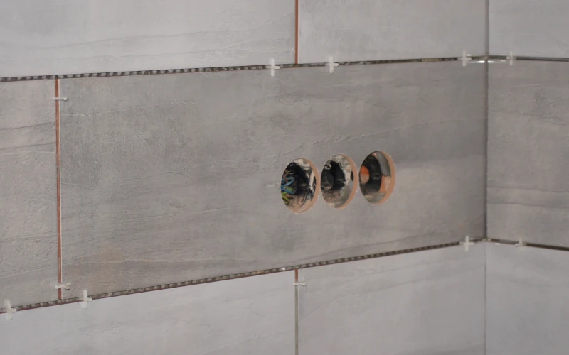 Wandfliesen richtig verlegen: Alles, was Handwerker wissen müssen