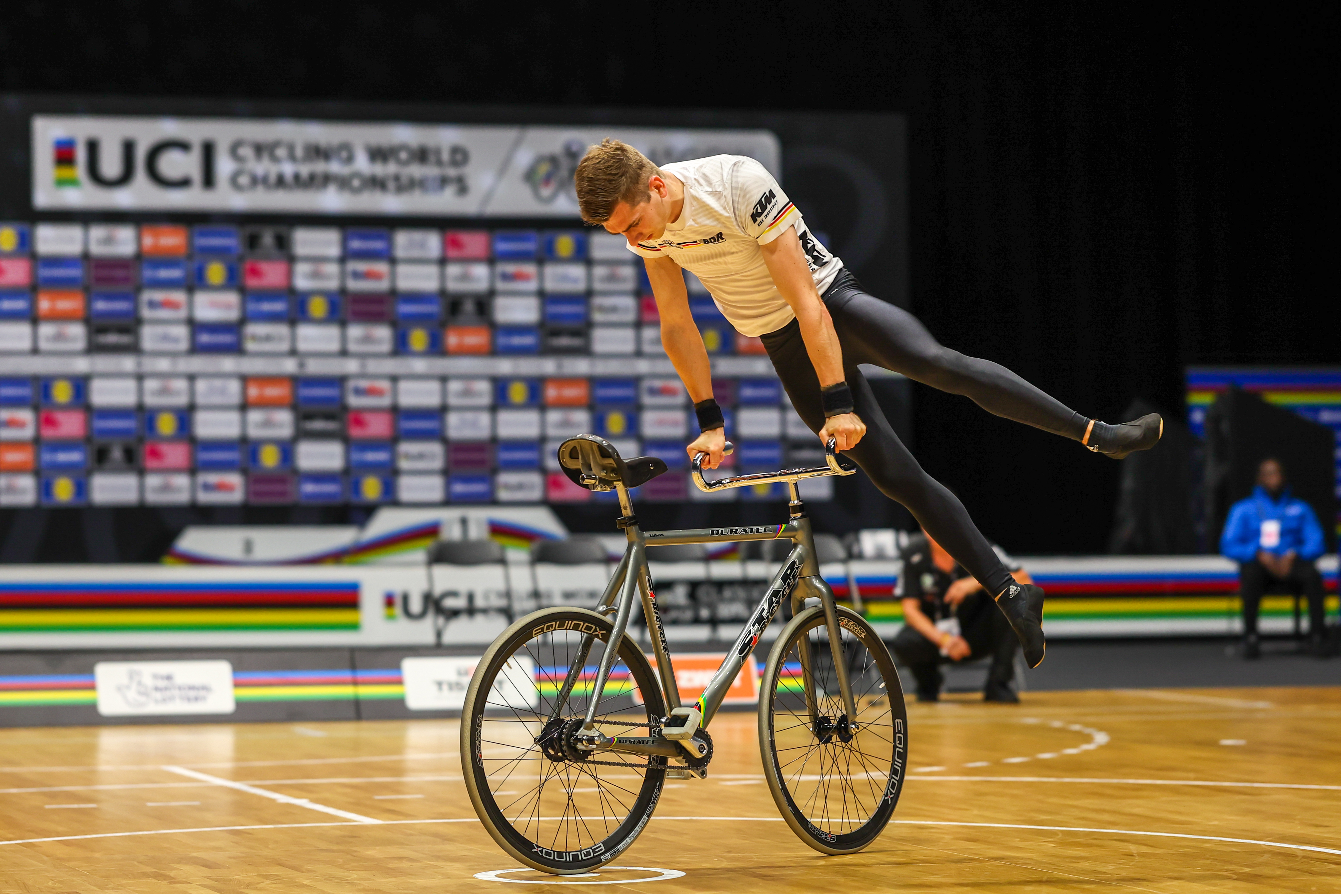 UCI Indoor Cycling World Championships: Kohl in seventh heaven | UCI