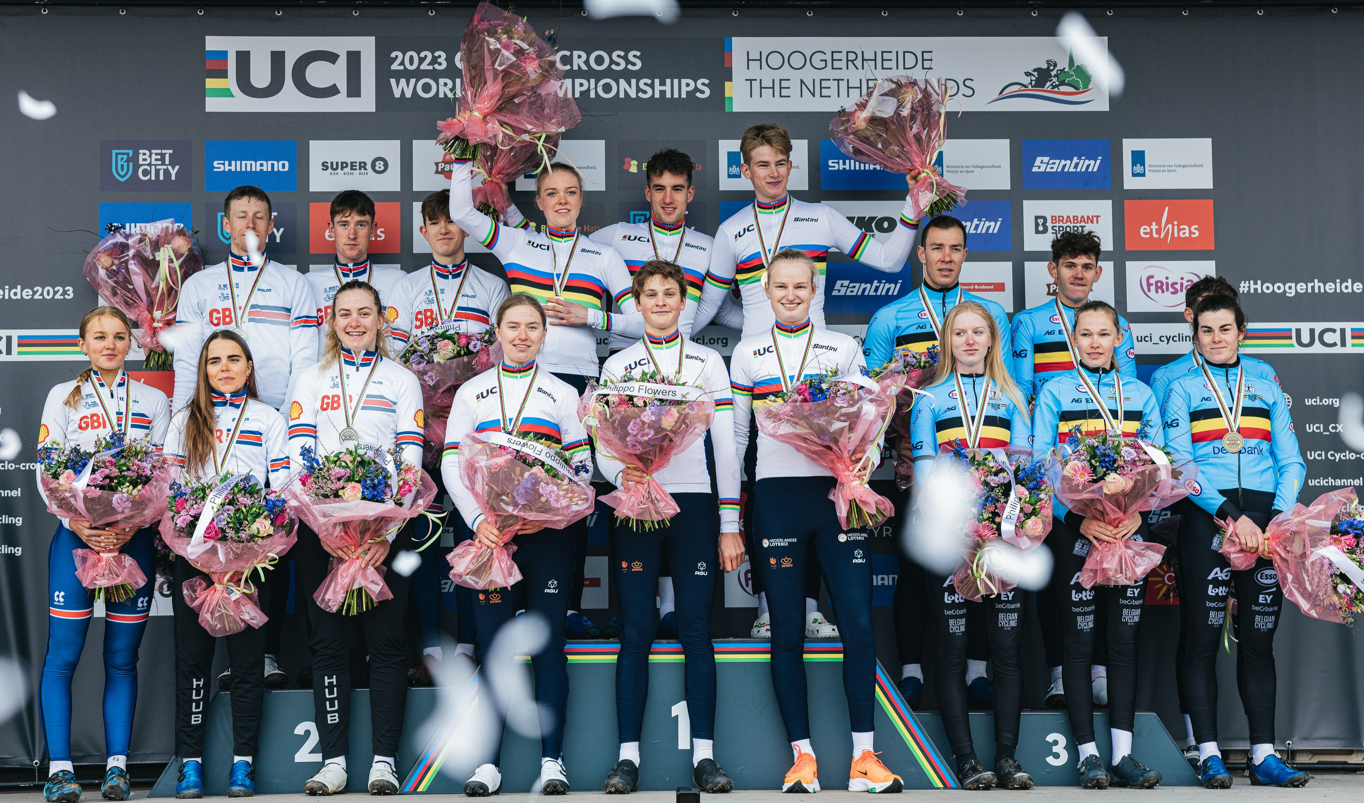 Championnats du Monde Cyclo-cross UCI 2023 : départ en fanfare pour les Néerlandais | UCI