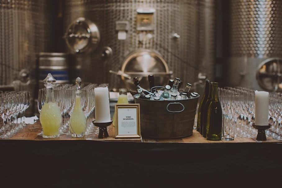 Open Bar Weddings: A Guide - Zola Expert Wedding Advice