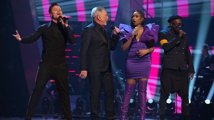 The Coaches Come Together for an amazing performance | The Voice