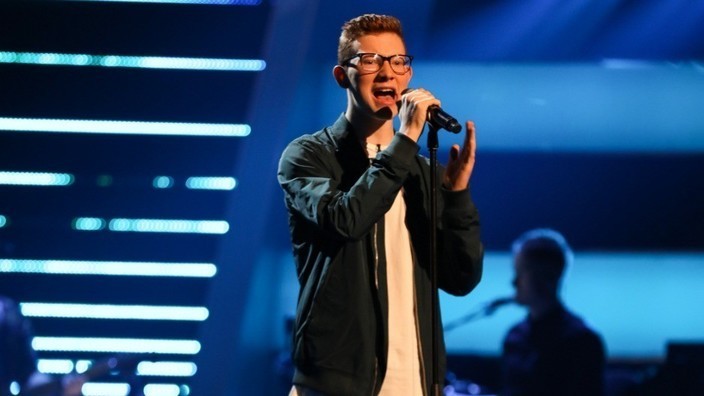 Callum Butterworth performs 'Mercy' | The Voice